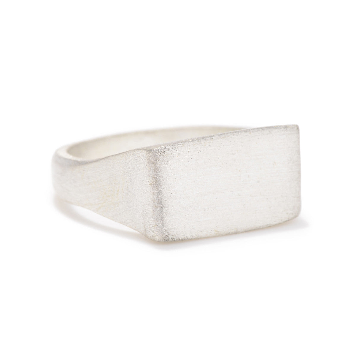 Lawrence Ring – Tarin Thomas